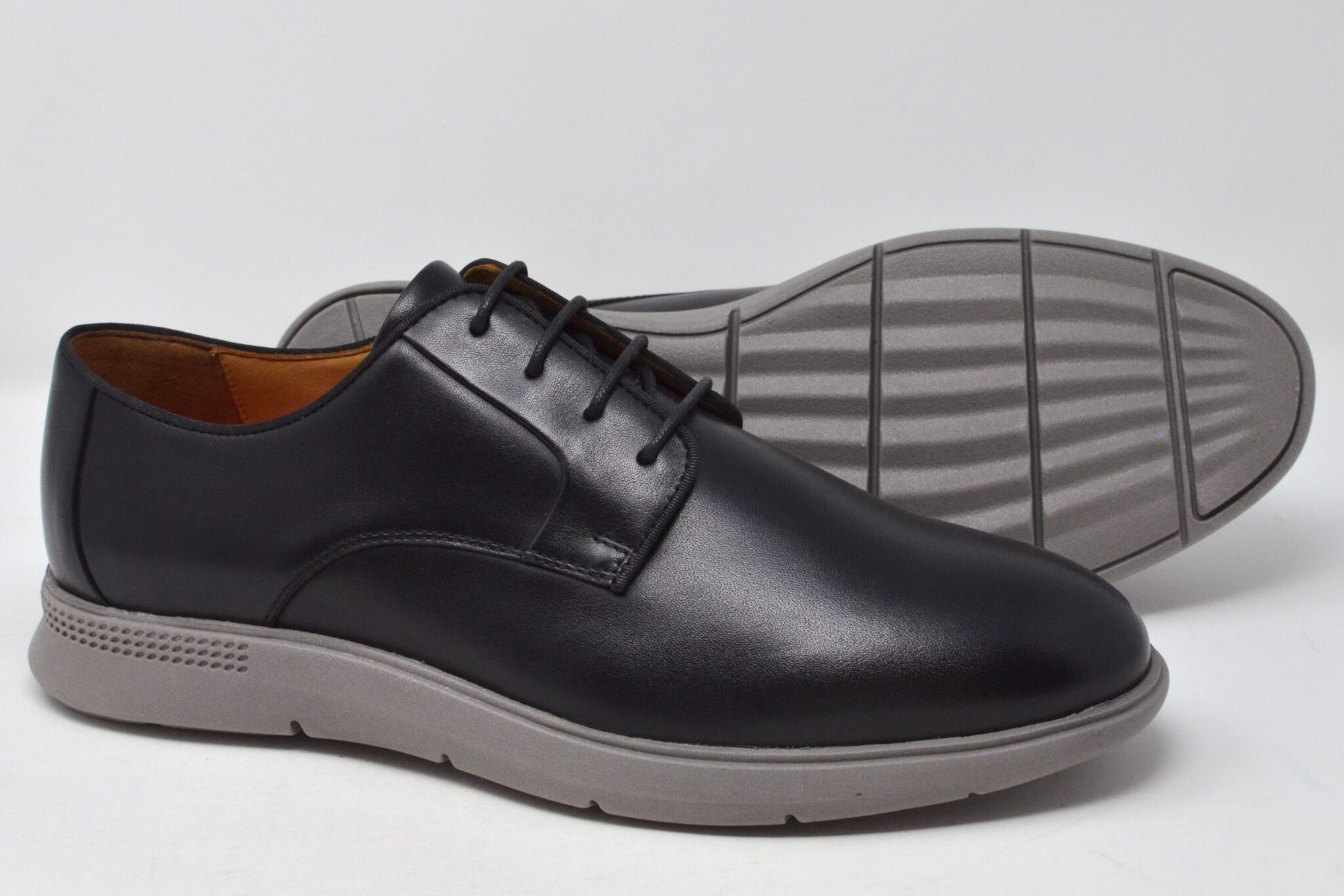 革製品専門会社のHMトレーディング | HM TRADING CO.,LTD